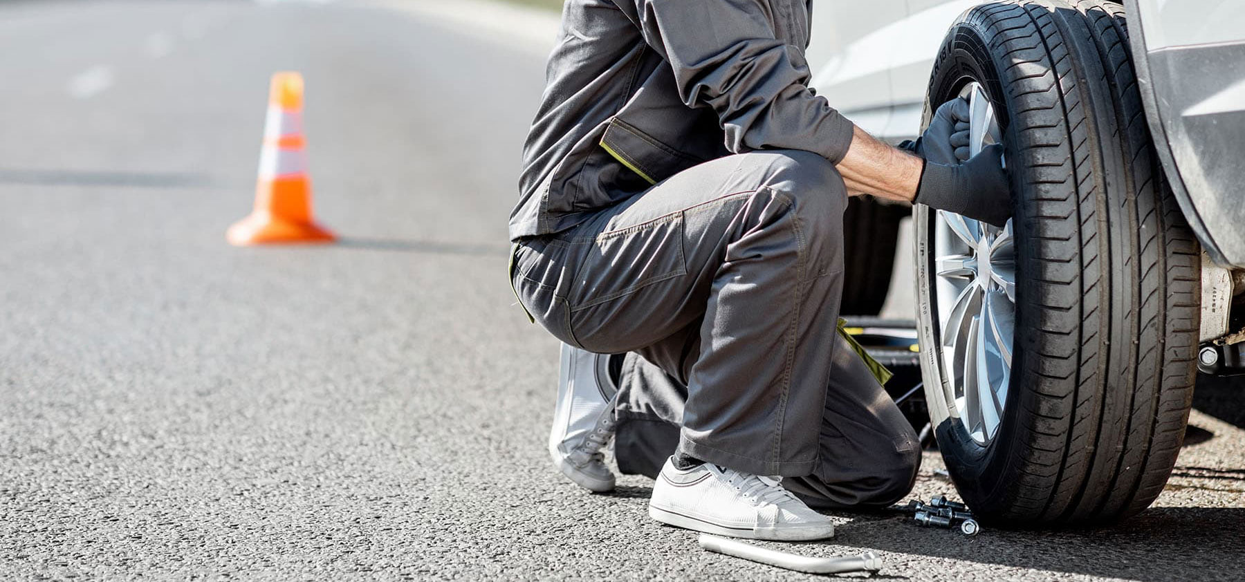 24 x 7 Roadside Assistance - Motorcity Bahrain!